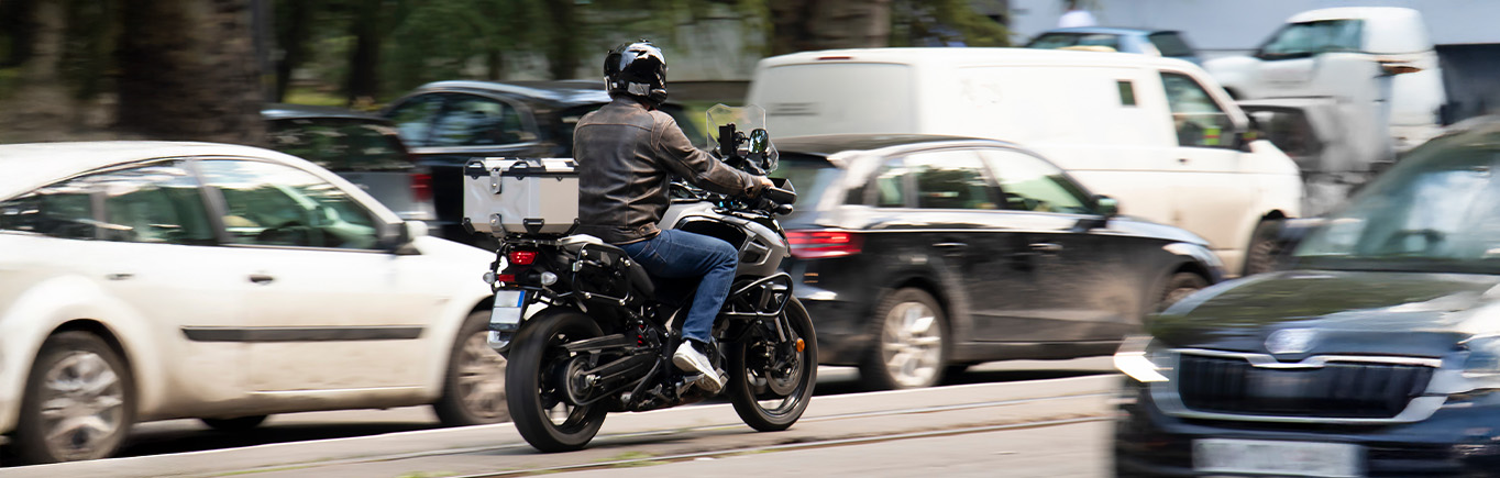 Auto o moto: ¿Qué te conviene más? | BI